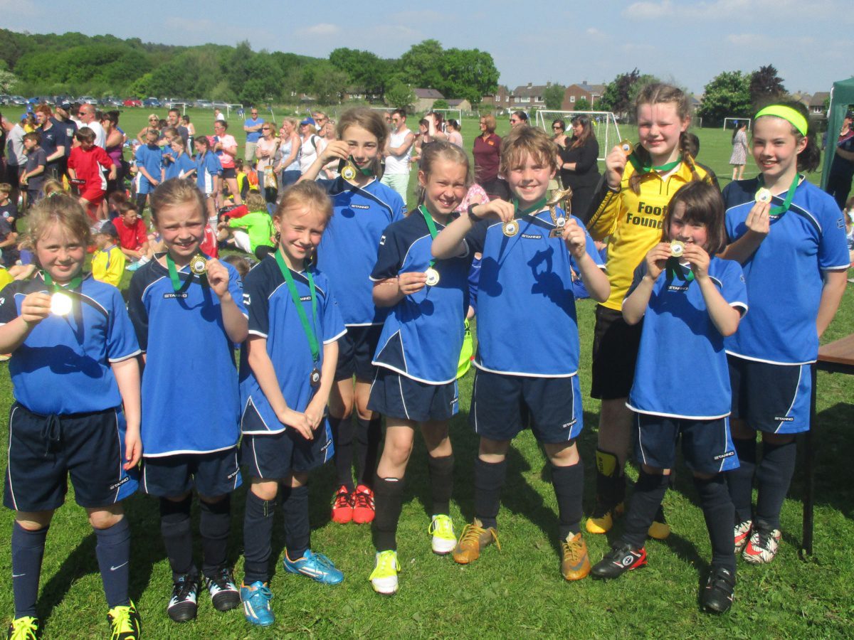 Bunting Cup 2017 Gallery - Castle View Primary School - Matlock